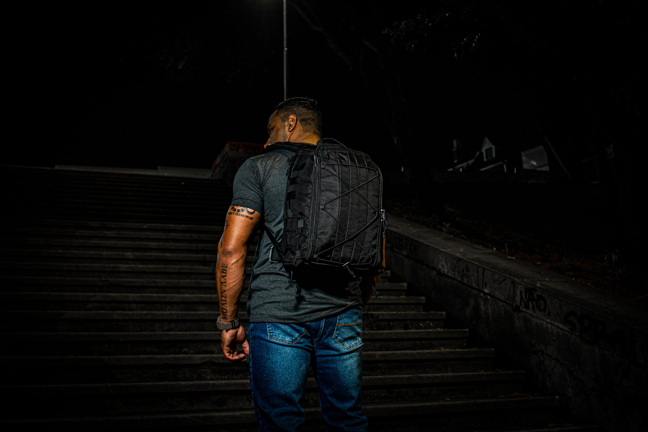 O que seria um Grey Man? - InfoArmas | O Maior portal sobre armas da ...